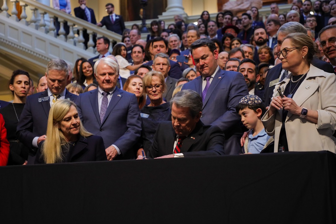 GOVERNOR KEMP SIGNS HB 30, SECURING DEFINITION FOR ANTISEMITISM | WLAQ-AM
