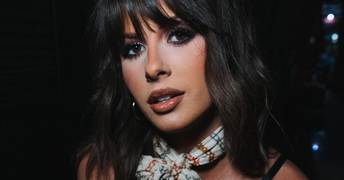 Ella Langley Becomes First Woman of the Year to Top Billboard Country ...