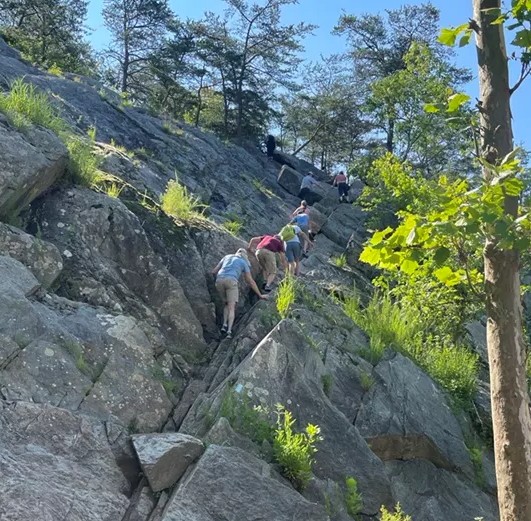 Hiker Dies in Fall on Billy Goat Trail Near Great Falls | WFMD-AM