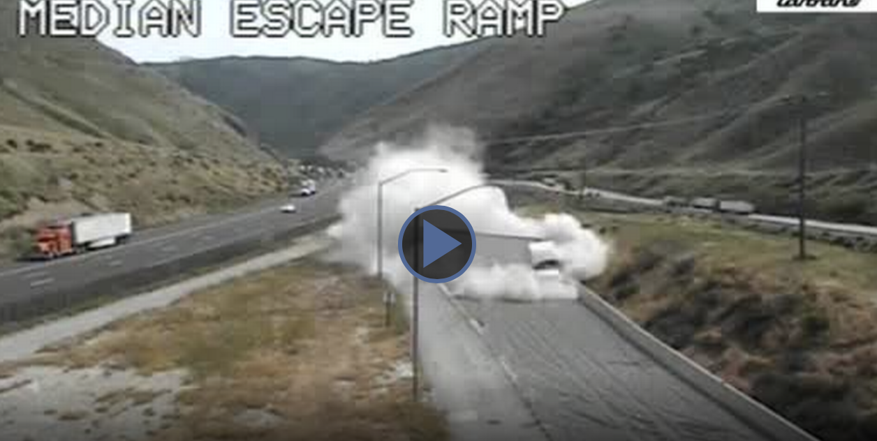 VIDEO: Watch a semi slide into Grapevine runaway truck ramp | KERN-AM
