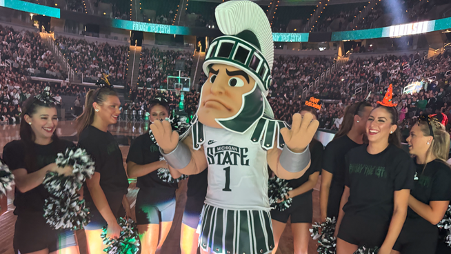 MSU Men’s and Women’s Basketball Rallied Fans Friday at Midnight ...