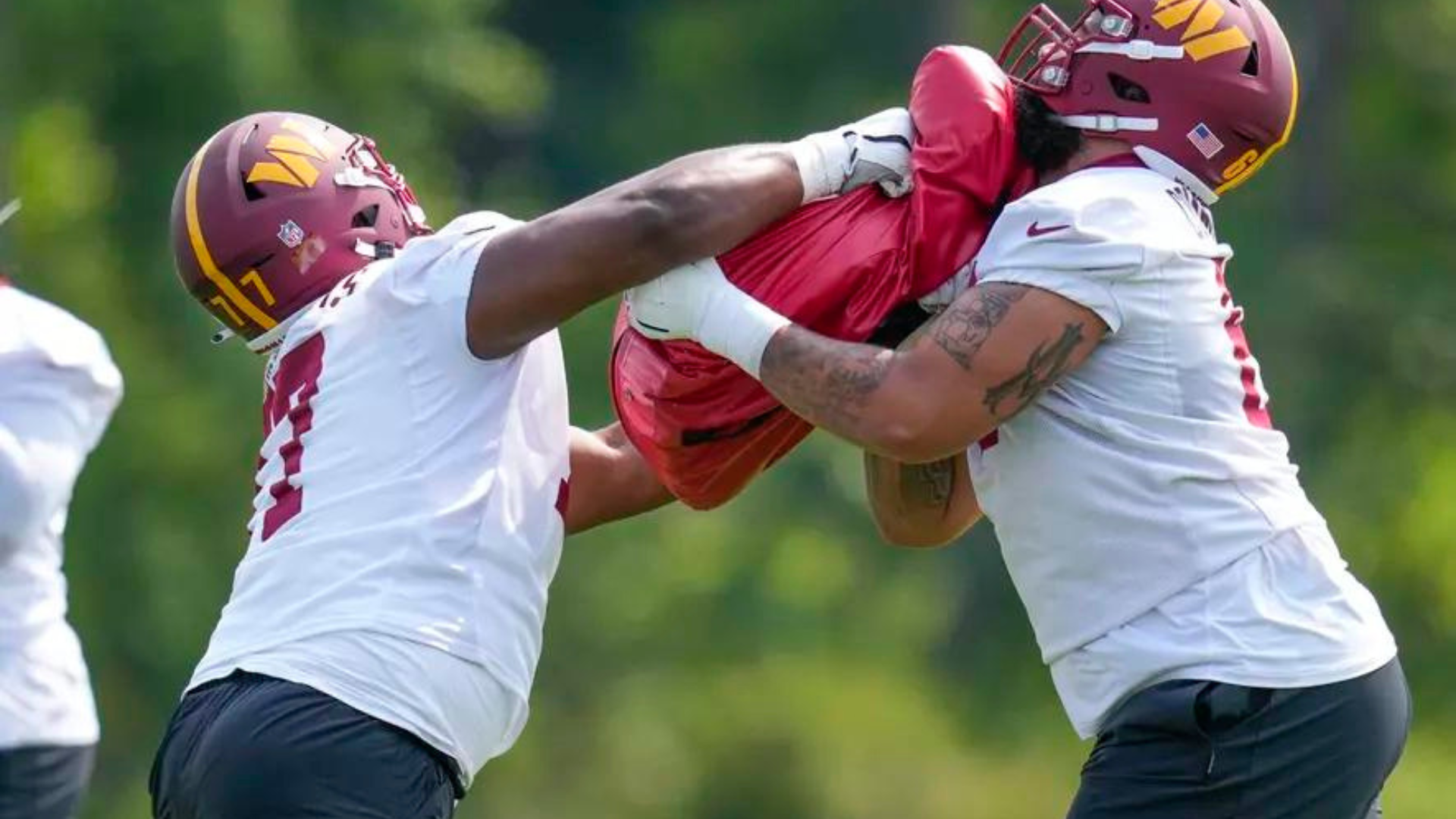 Trouble on Commanders O-Line?