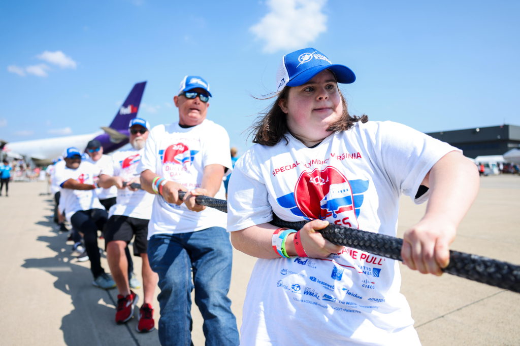 Dulles Plane Pull 2025!