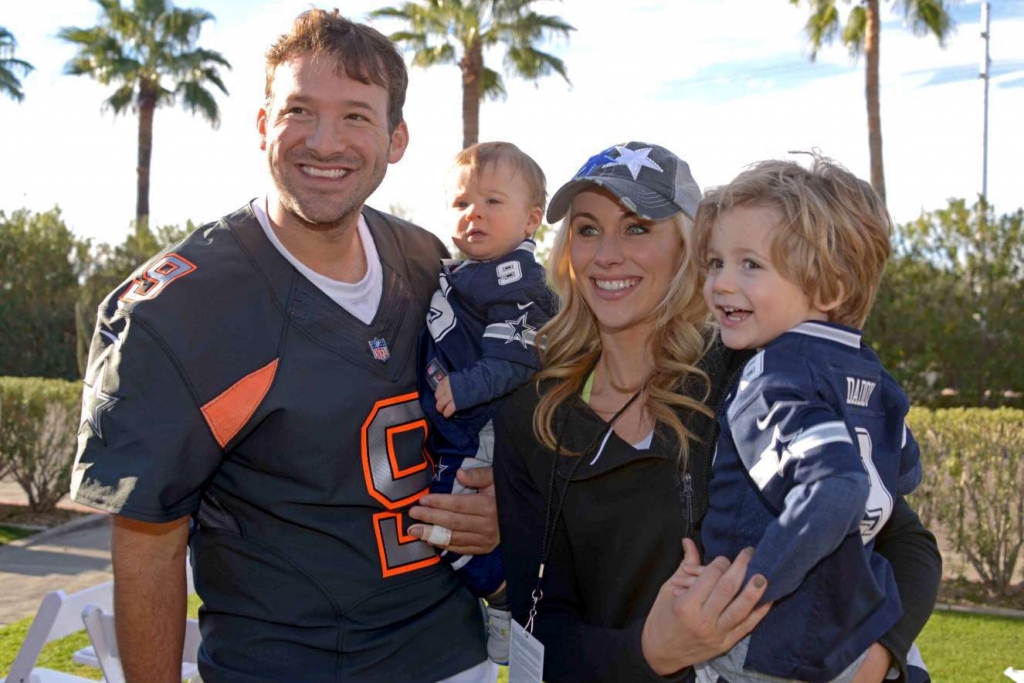 Tony and Candice Romo expecting third child | KLIF-AM