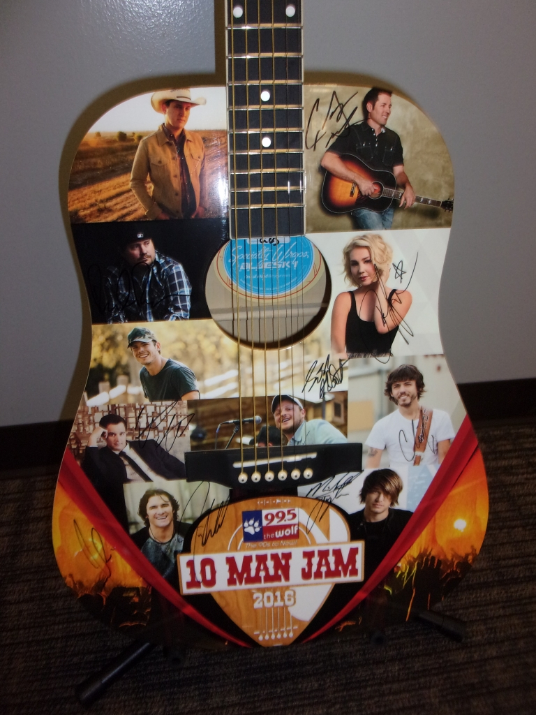 AUCTION: 10 Man Jam (2016) Autographed Guitar | KPLX-FM