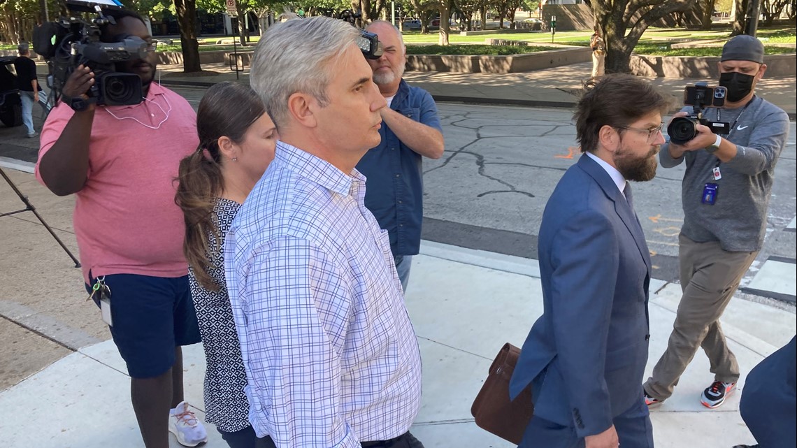 Trial for Former Boeing Test Pilot From Keller Accused in MAX Jet ...