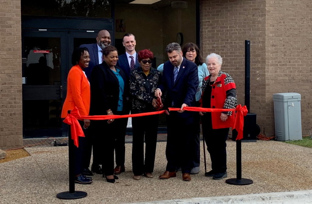 Dallas College Partners with Bezos Academy for Child Care | News Talk ...