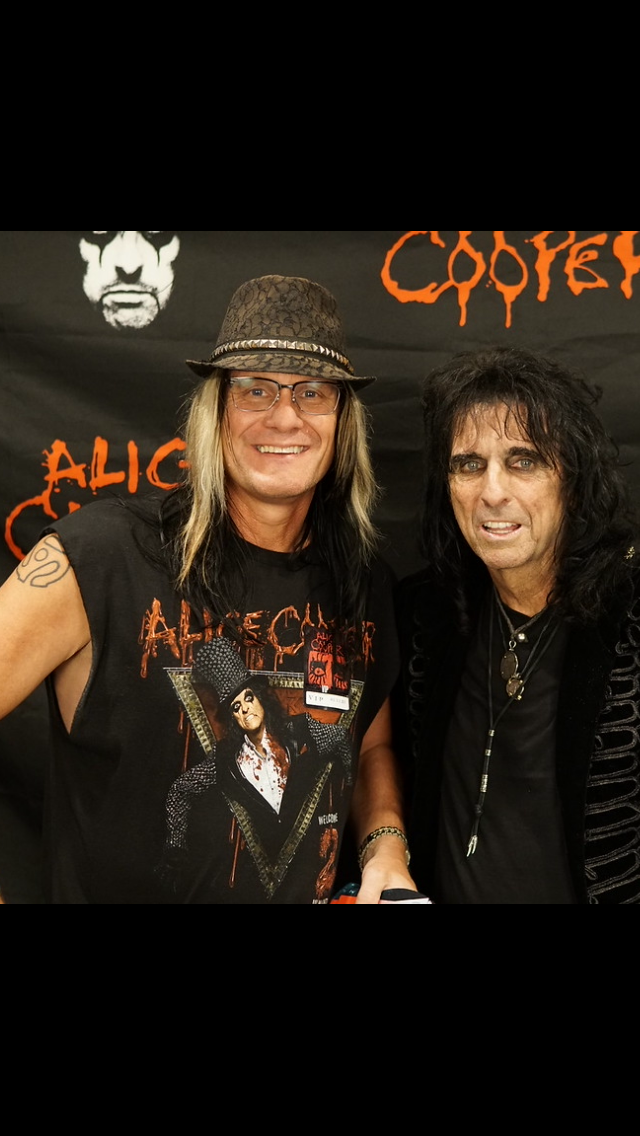 Alice Cooper To Release New Album “Road” In August! Check Out The Single “I’m Alice” Here! | WJJK-FM