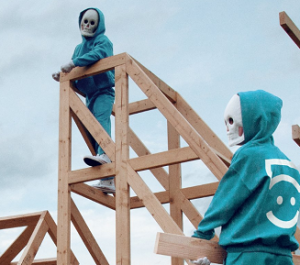 Sounds Different | FM 102/1