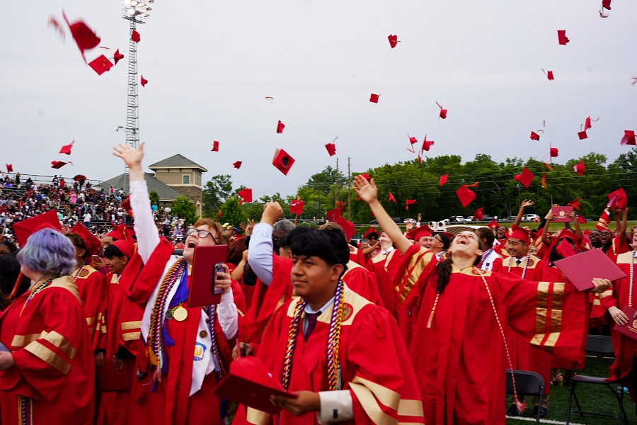 Record number of students graduate from Rome High School | WRGA