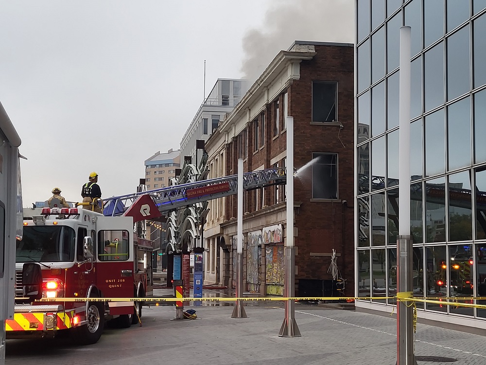 Regina Fire responds to blaze near Pat Fiacco Plaza – 620 CKRM