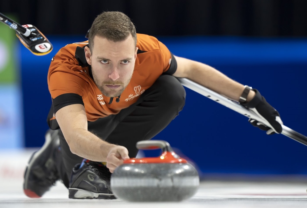 Bottcher tops Sluchinski 7-3 in opening game at Grand Slam of Curling’s ...